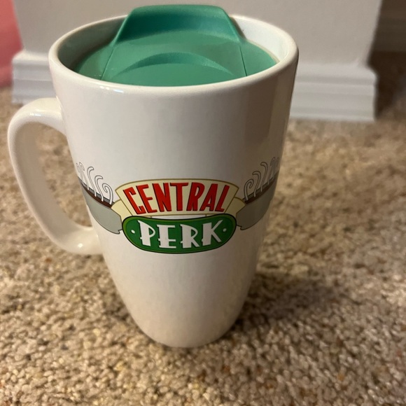 Dining | Central Perk White Travel Mug | Poshmark